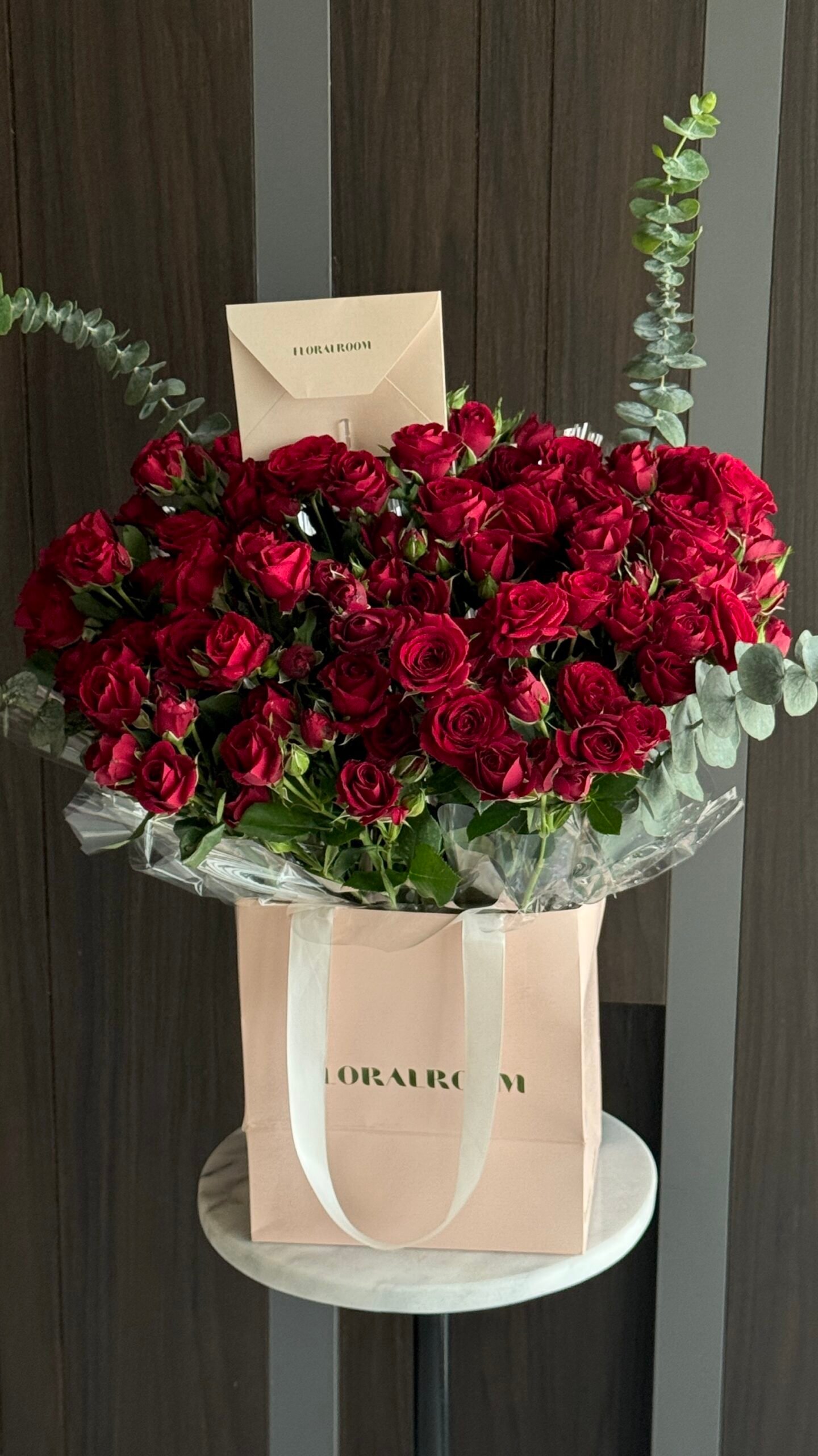 Red Bloom – floralroom.ae